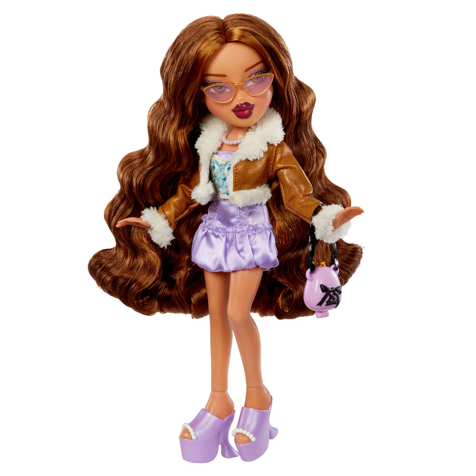 Goin Out Fashion Doll Yasmin Bratz