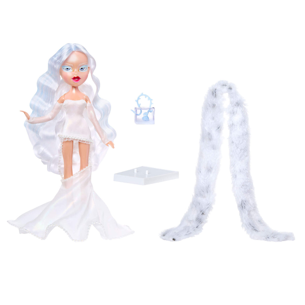 Bratz Holidayz Frosty Nightz Doll & Apparel | Bratz